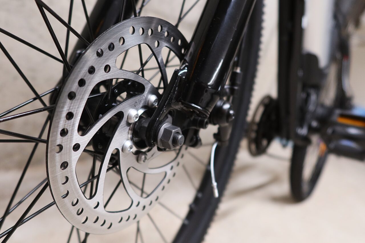 The VIVI 26 Inch eBike - An Amazingly Inexpensive Electric Bicycle – Bicycle Touring Pro